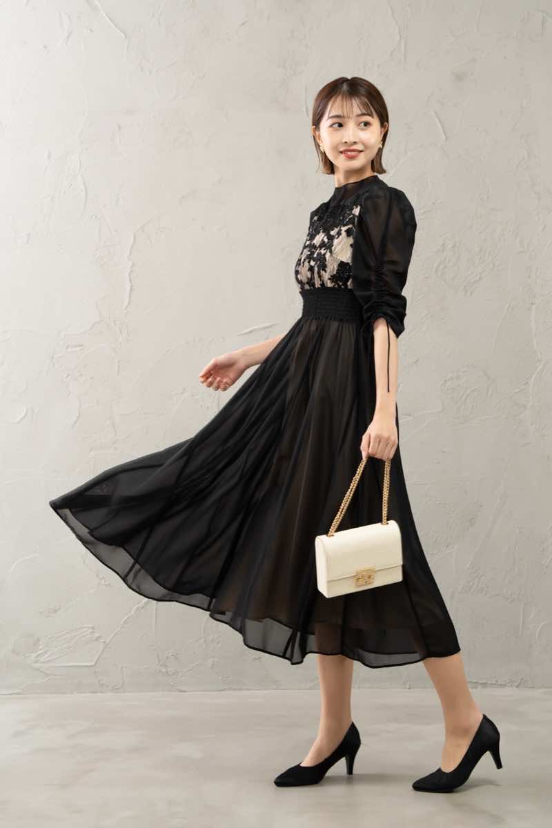 ブラックのフラワーレースオーガンジードレス | Dorry doll | M | 結婚式パーティーのレンタルドレスはリリアージュ